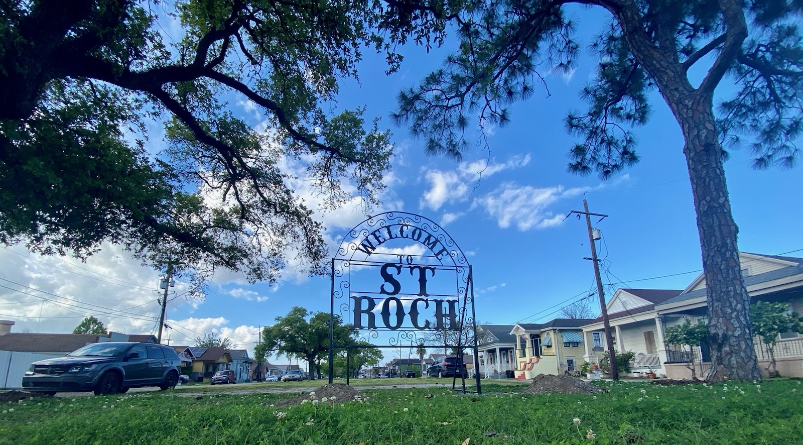 NOLA Artist Incubator Installs Newly Fabricated Sign for St. Roch ...